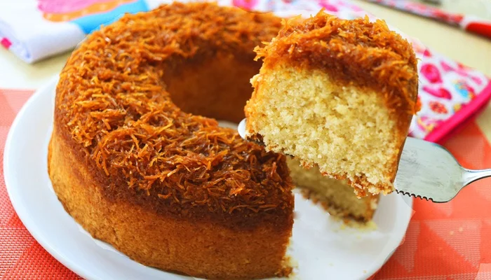 Bolo de Coco Caramelado para Servir no Lanche da Tarde - Receitas Sem ...